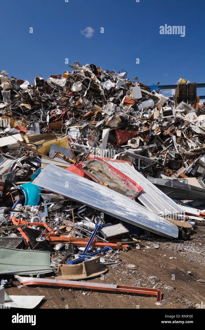 Discarded household hi-res stock photography and images - Alamy