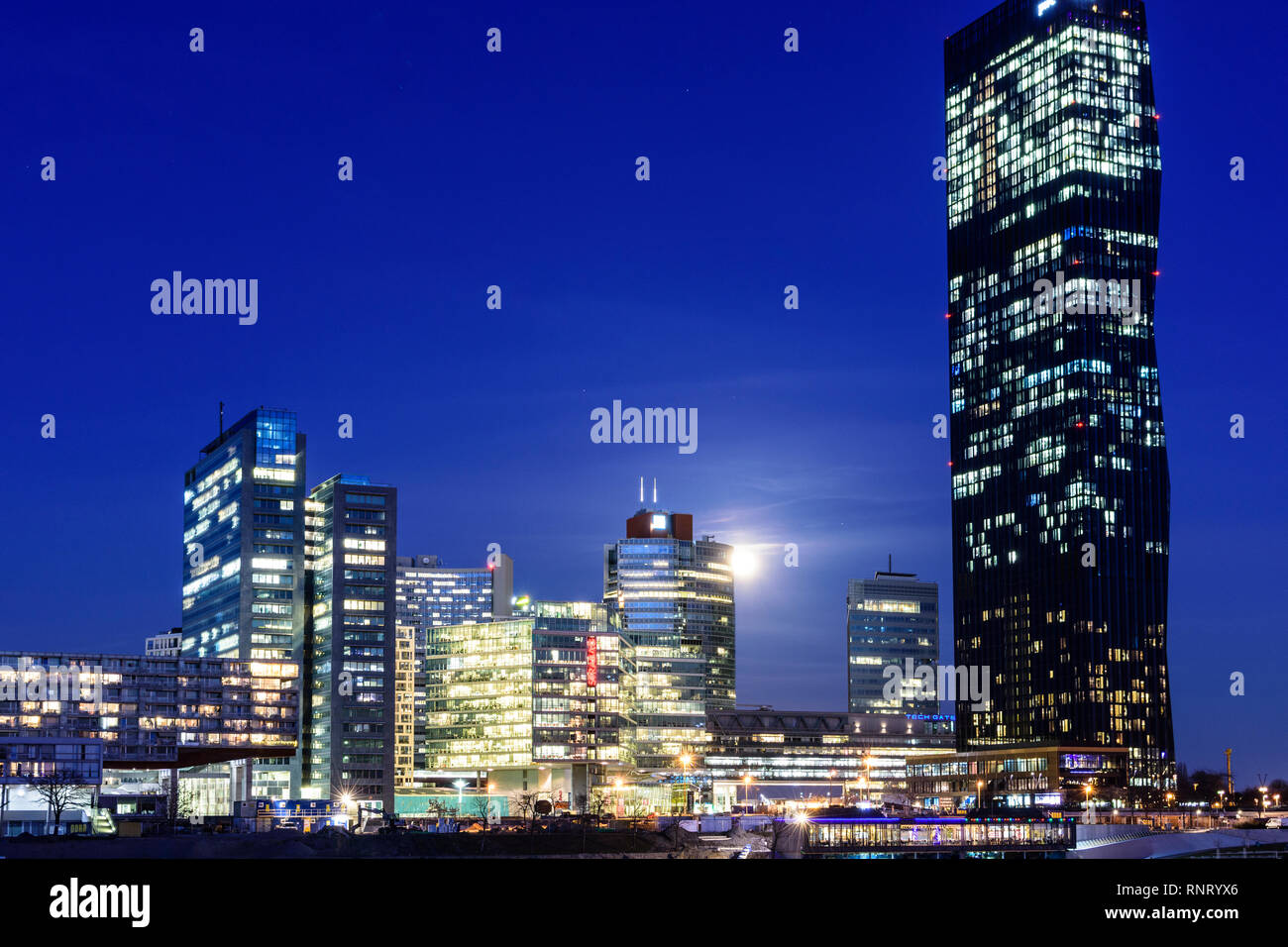 Wien, Vienna: Donaucity, UN building (Vienna International Center, VIC ...