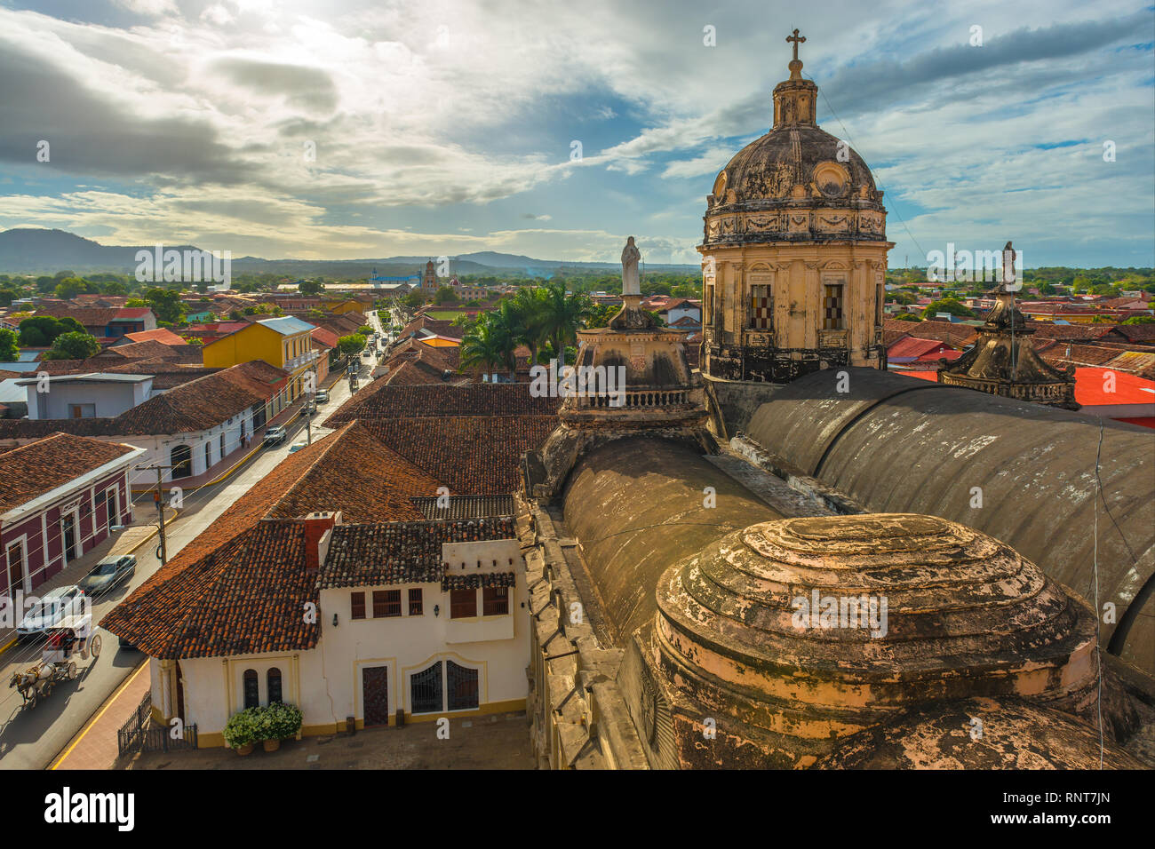 Granada colonial architecture hi-res stock photography and images - Alamy