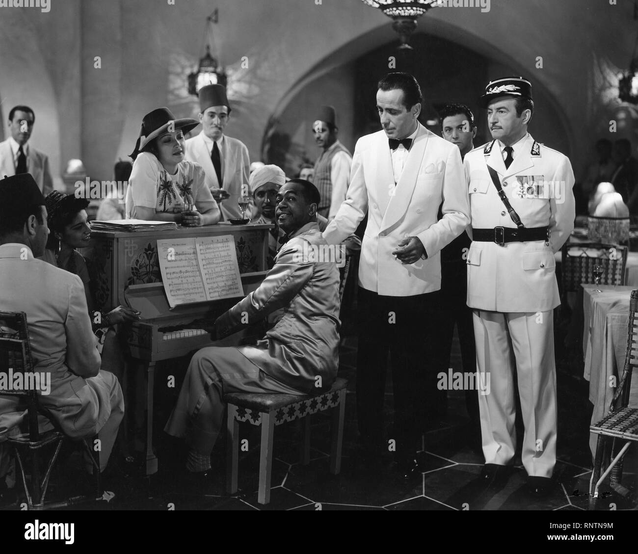 Casablanca 1942 dooley wilson hi-res stock photography and images - Alamy