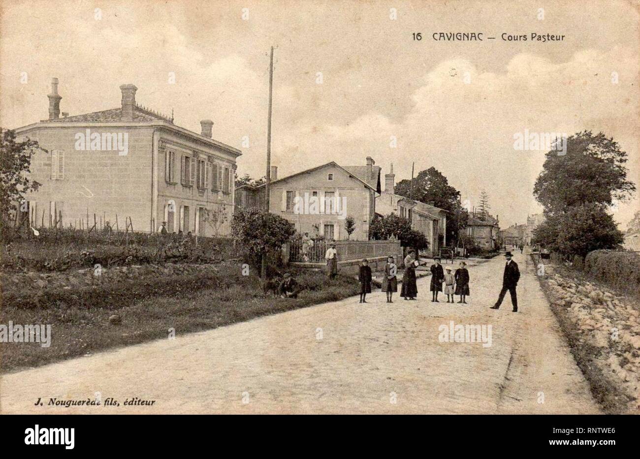 Cavignac - cours Pasteur Stock Photo - Alamy