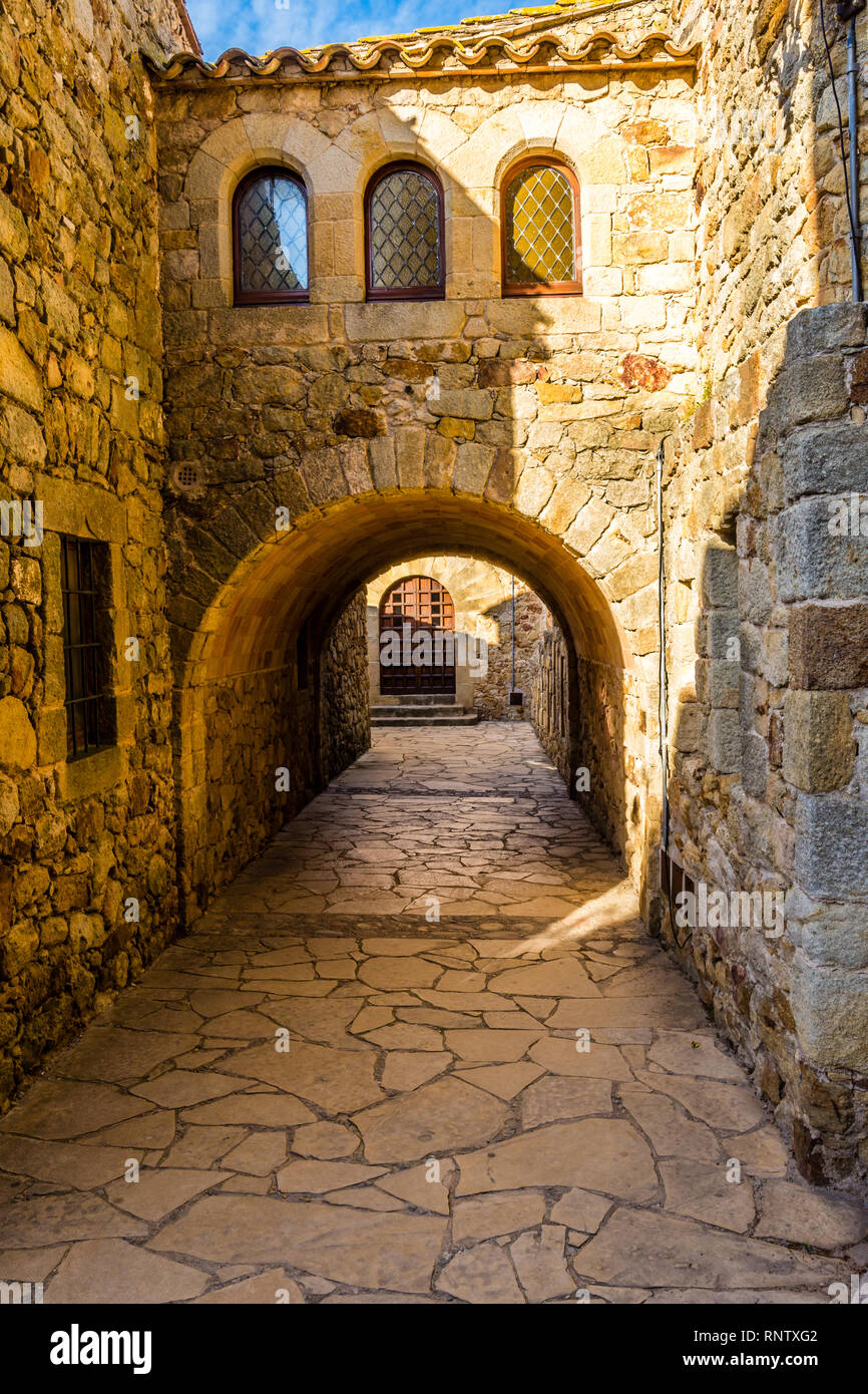 Antique village hi-res stock photography and images - Alamy