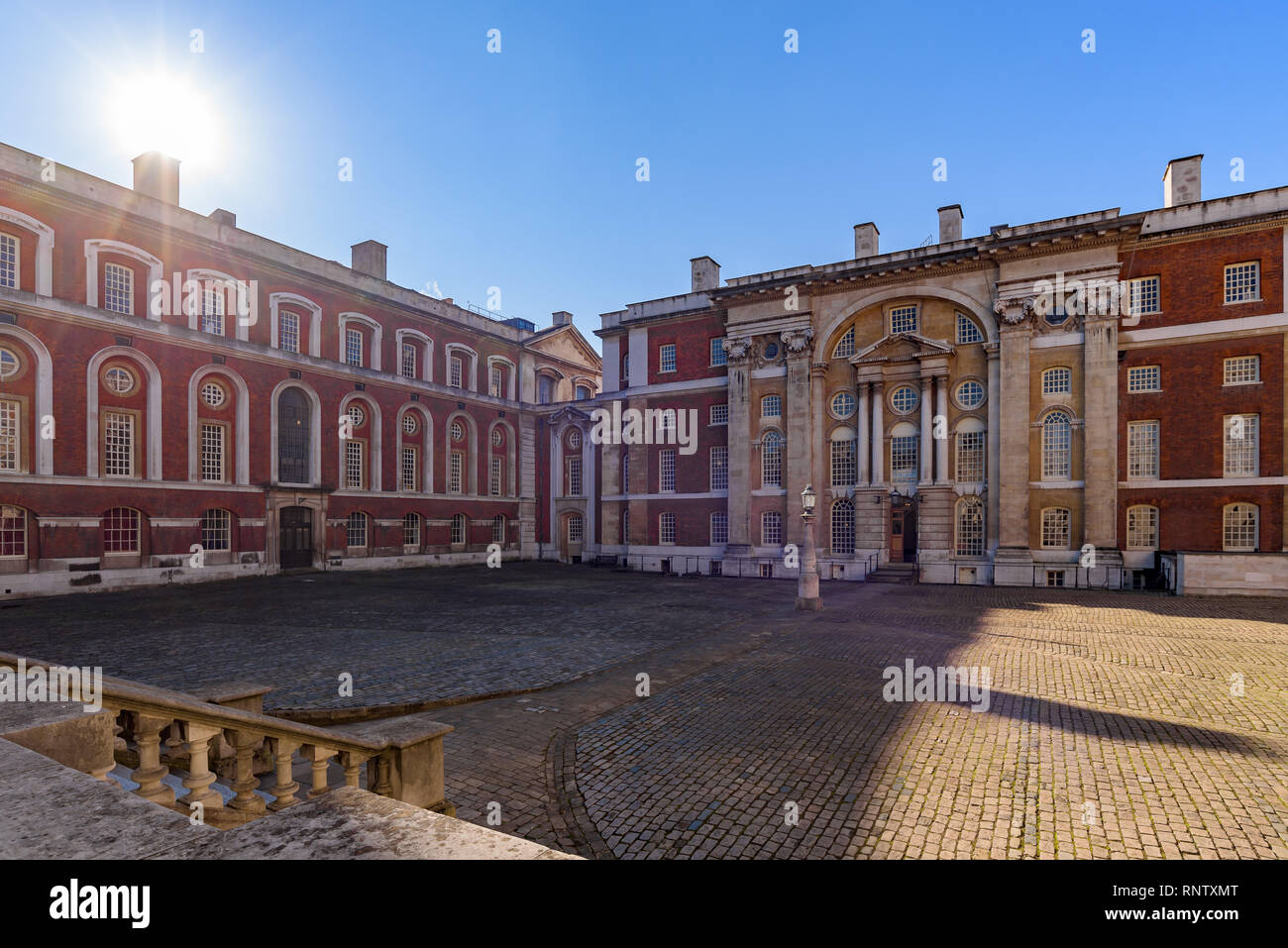 King William Court, University of Greenwich. Old Royal Naval College on ...