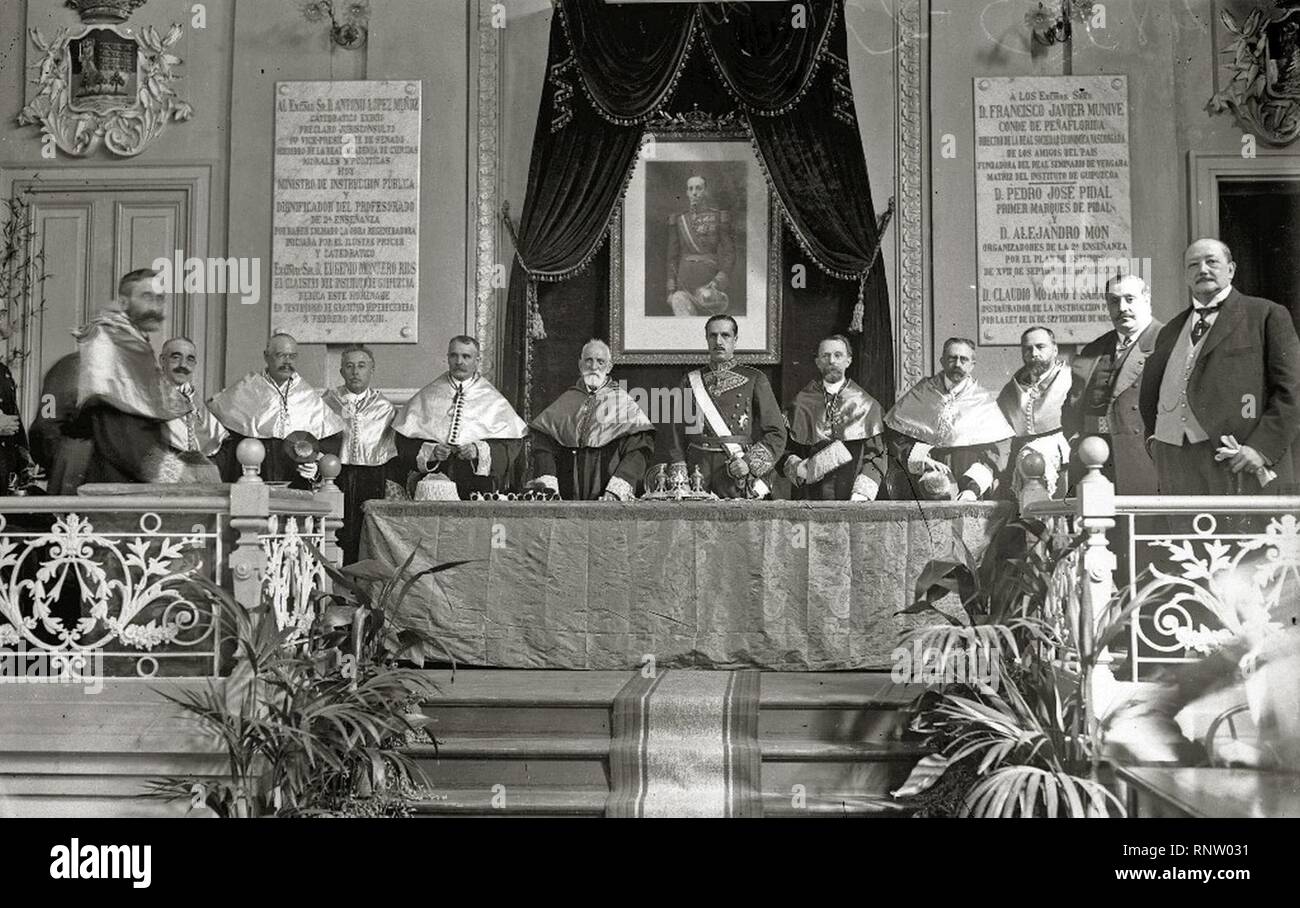 Penaflorida hi-res stock photography and images - Alamy