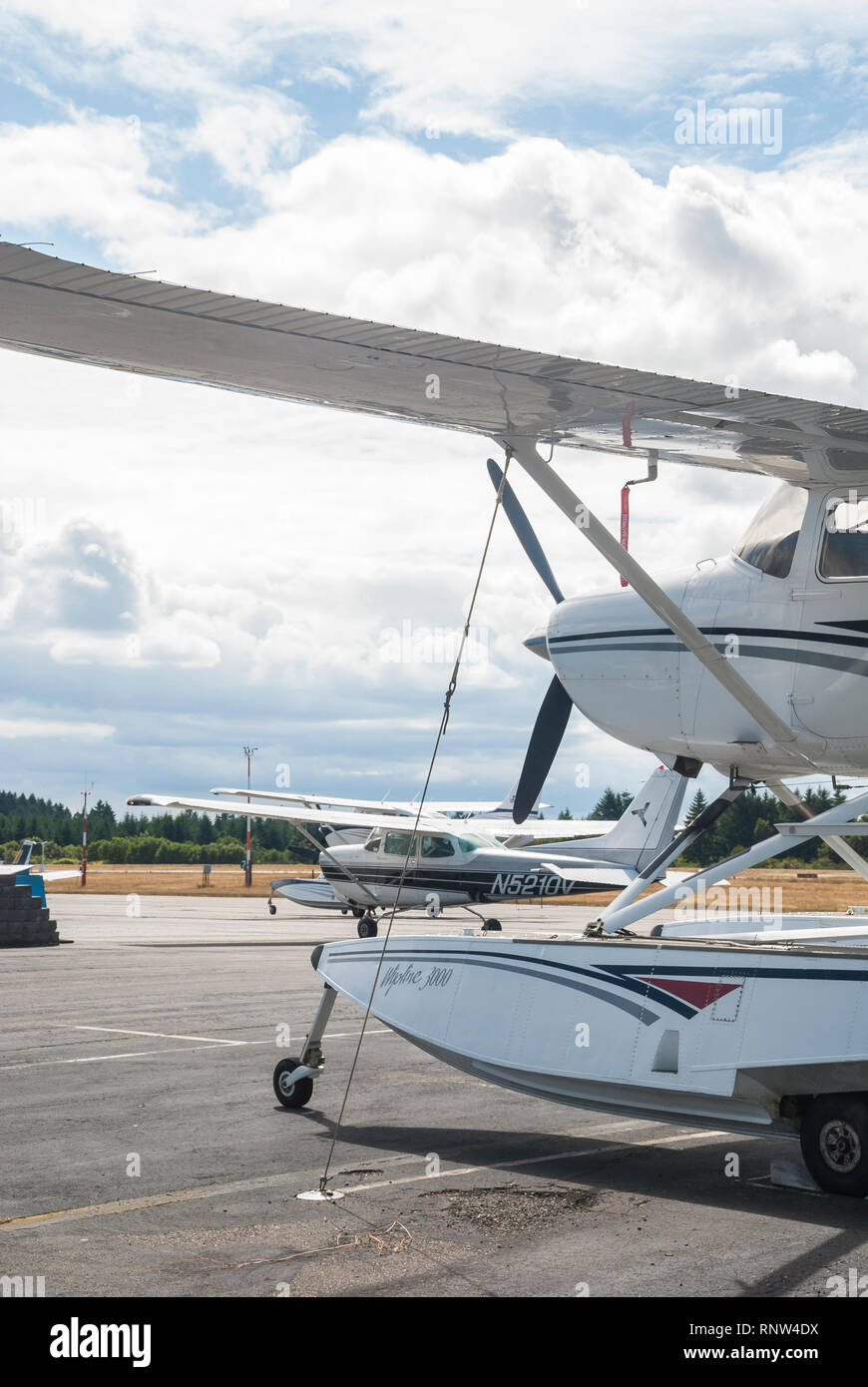 Aquatic aircraft hi-res stock photography and images - Alamy