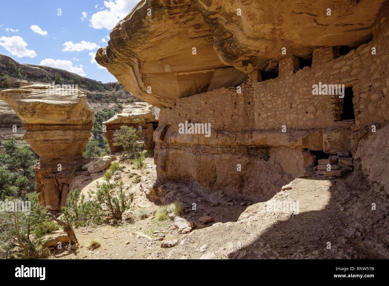 Cedar-mesa-moon-house - side Stock Photo - Alamy