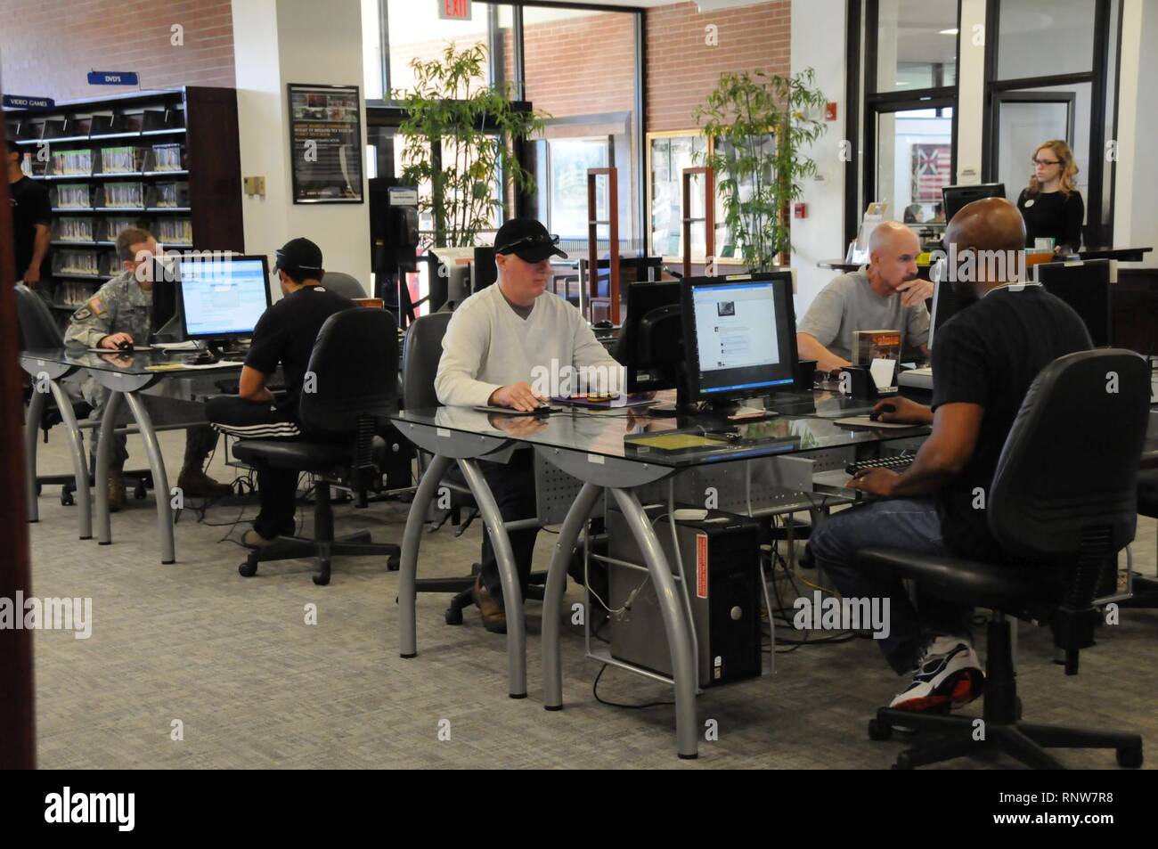 Programs library hi-res stock photography and images - Alamy