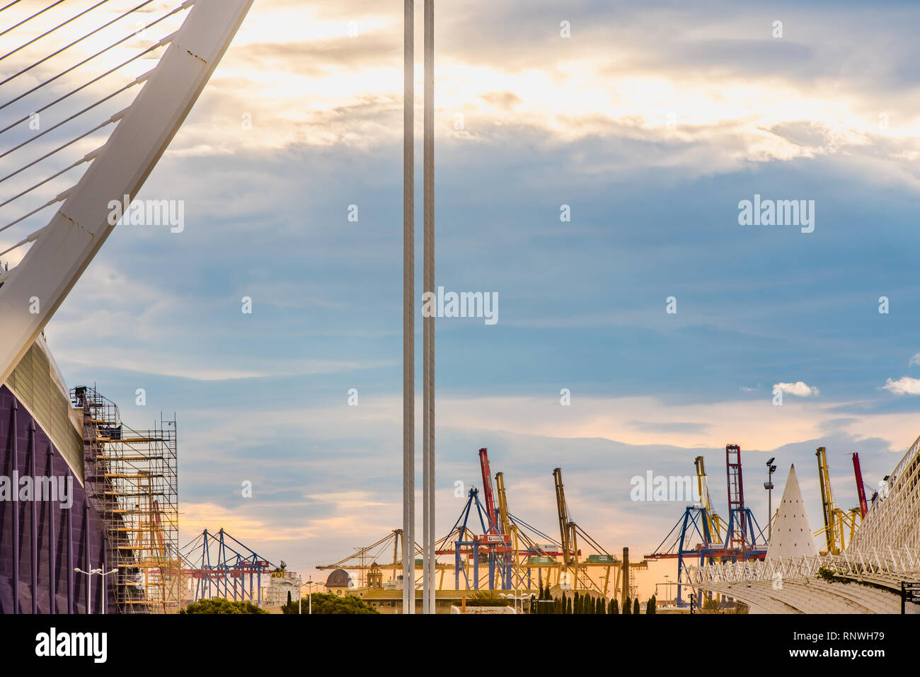 Valencia port container hi-res stock photography and images - Alamy
