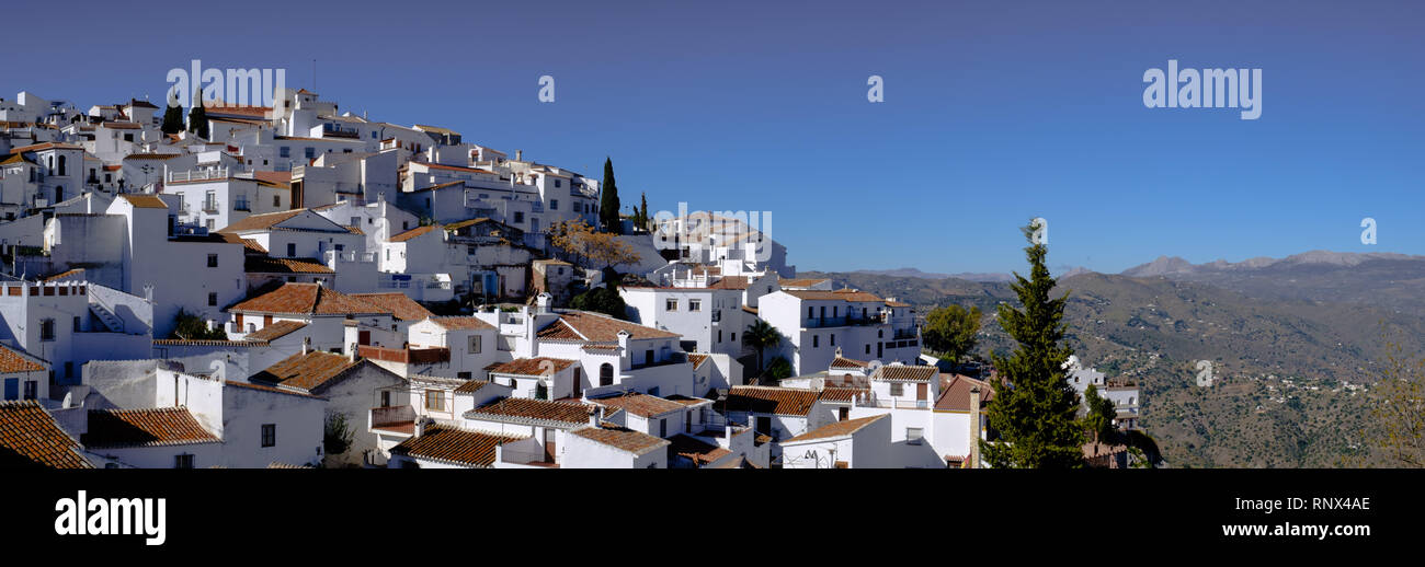 Comares blancos hi-res stock photography and images - Alamy