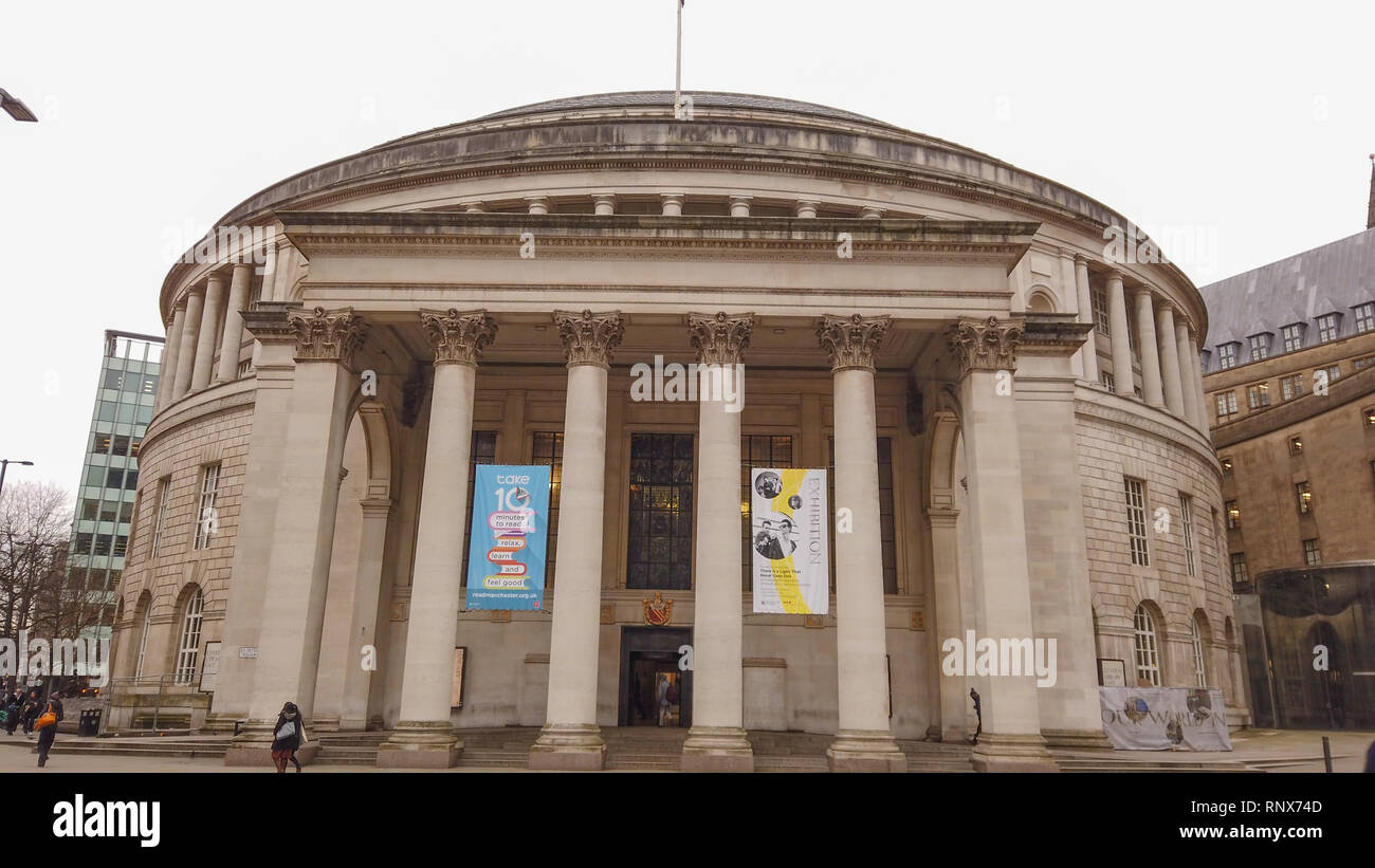Library walk manchester hi-res stock photography and images - Alamy