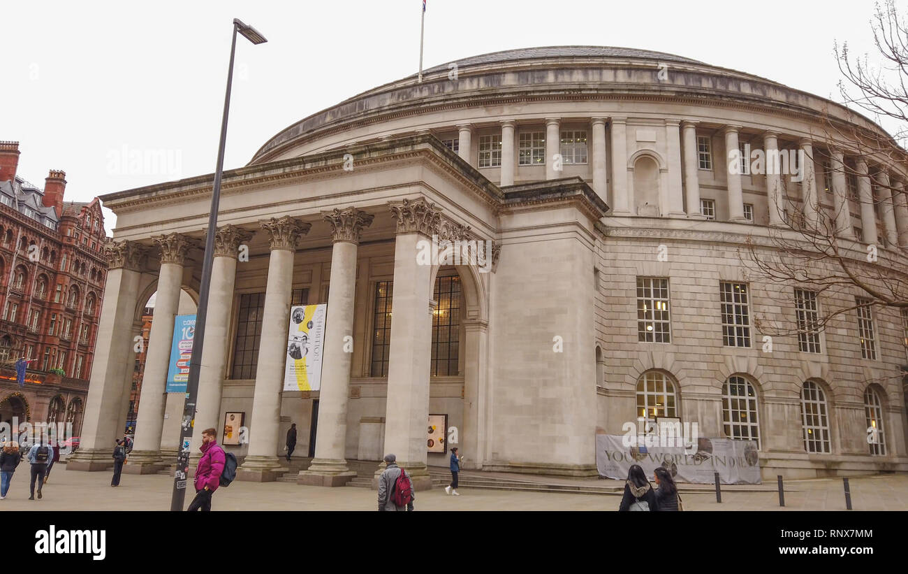 Round building of Manchester Central Library - MANCHESTER / ENGLAND ...