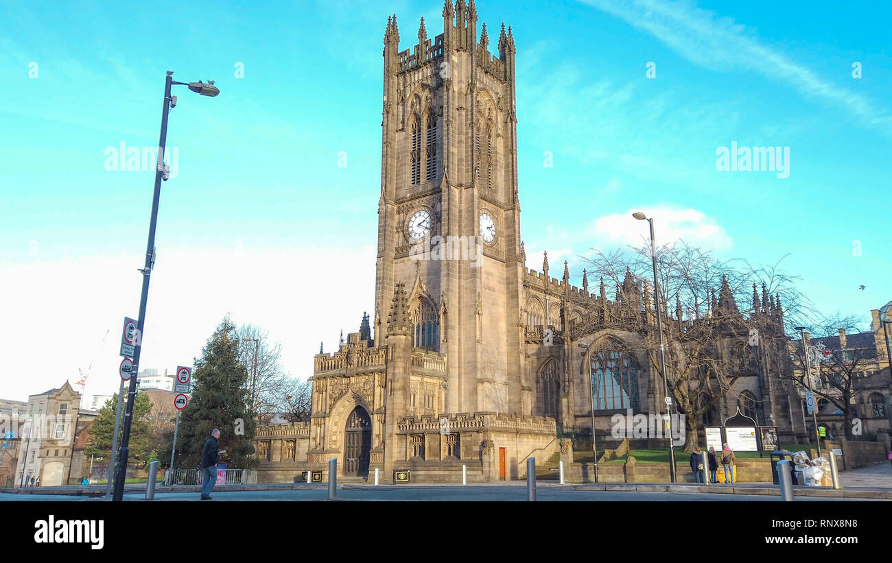 Manchester cathedral area hi-res stock photography and images - Alamy