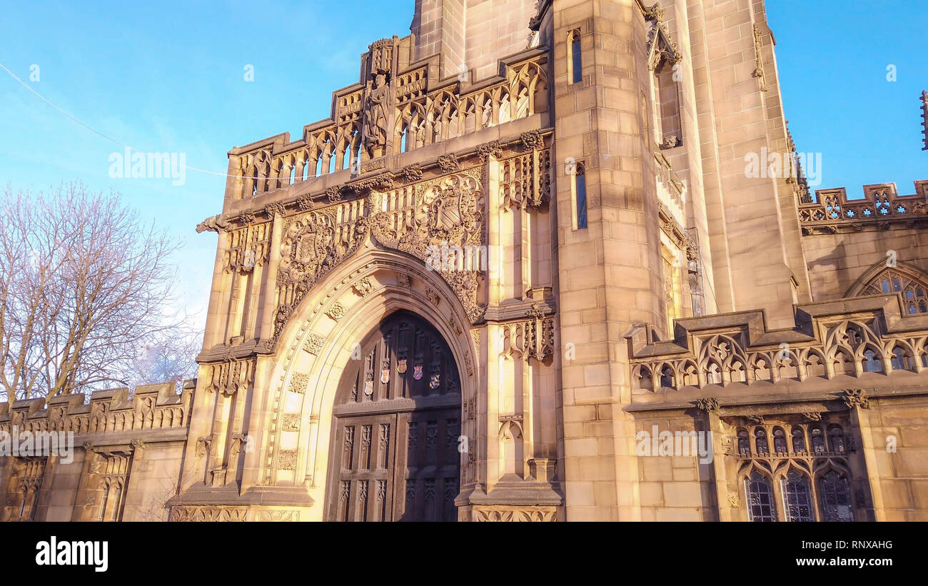Manchester cathedral area hi-res stock photography and images - Alamy