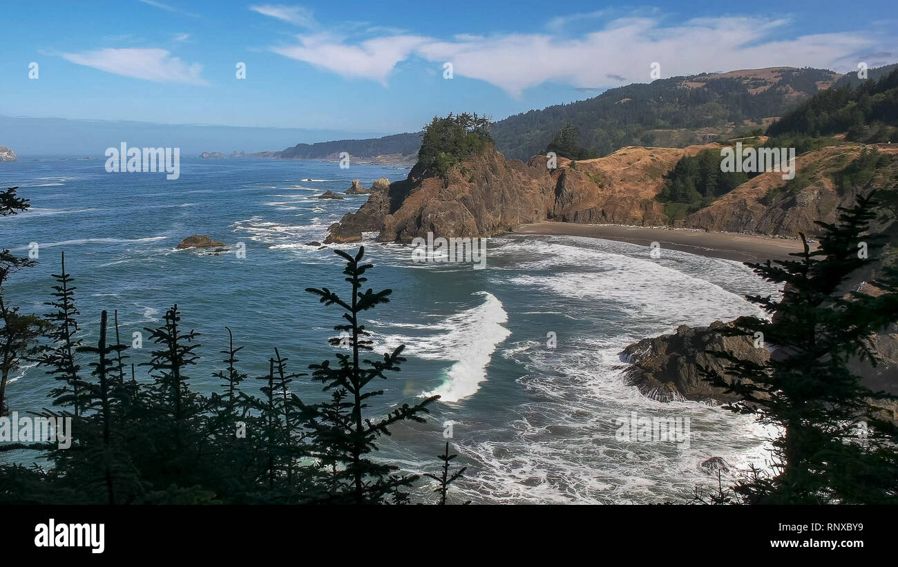 Arch rock oregon coast hi-res stock photography and images - Alamy