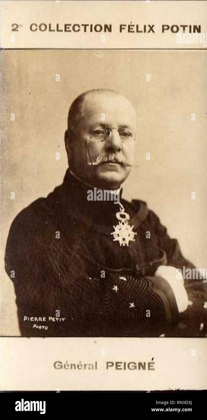 Peigne hi-res stock photography and images - Alamy