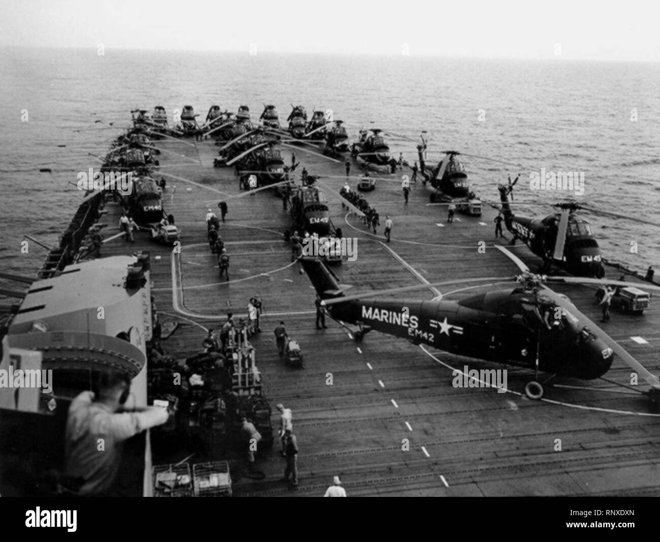 Uss princeton lph 5 hi-res stock photography and images - Alamy