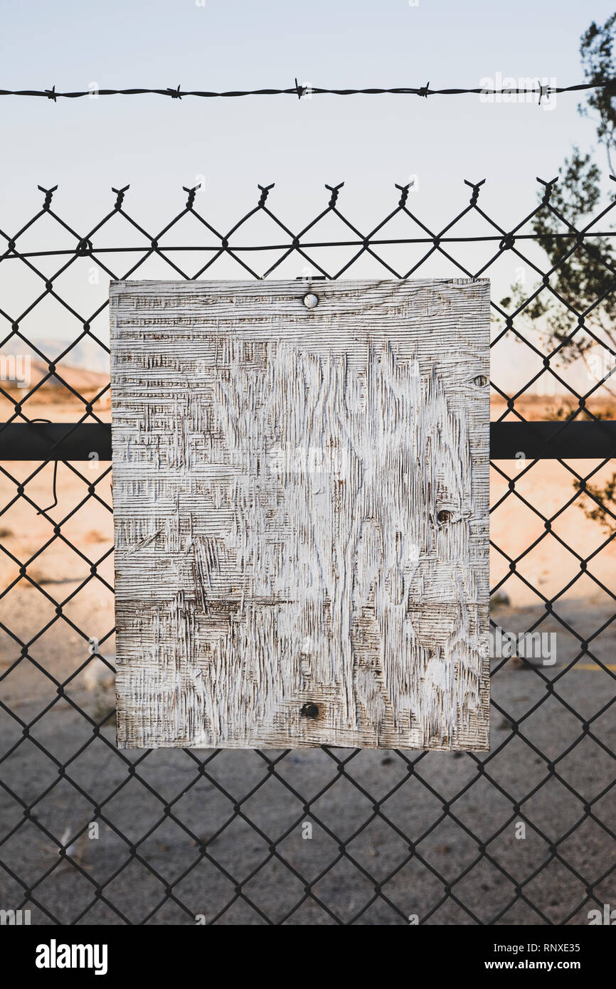 Border barrier hi-res stock photography and images - Alamy