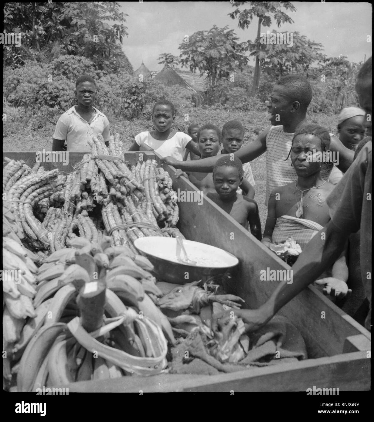 CH-NB - Belgisch-Kongo, Molanda (Malanda)- Menschen - Annemarie ...