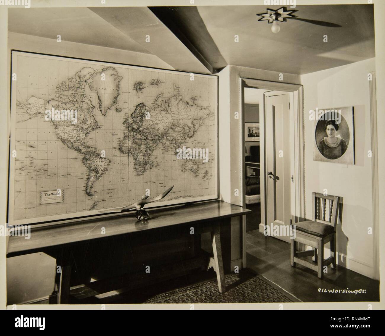 Cartographic Publishing, Custom Made Maps Stock Photo - Alamy