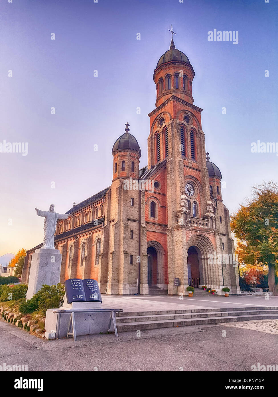 Aerial view gyeonggijeon in jeonju hi-res stock photography and images ...