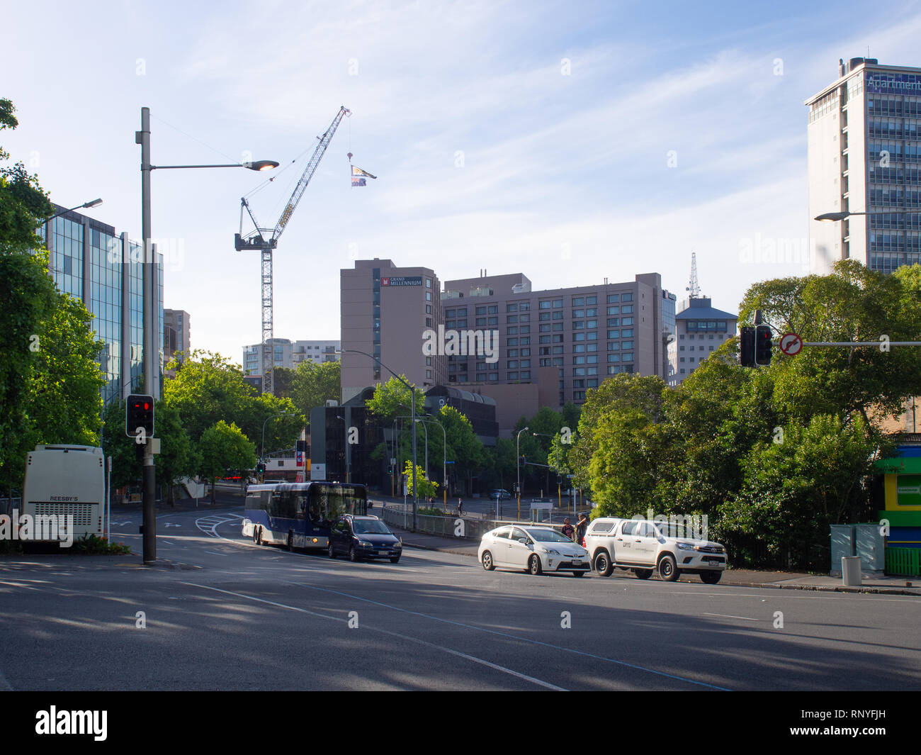 Traffic On An Auckland City Road Stock Photo - Alamy