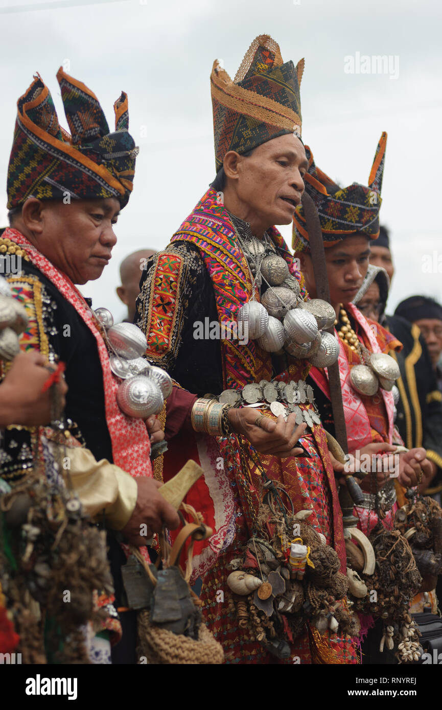 Kundasang Sabah, Malaysia - Jul 3, 2015 : Dusun ethnic shaman ...