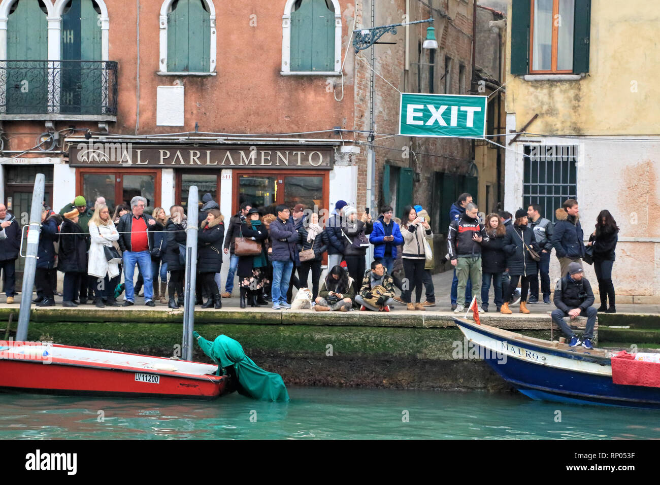 Italian exit sign hi-res stock photography and images - Alamy