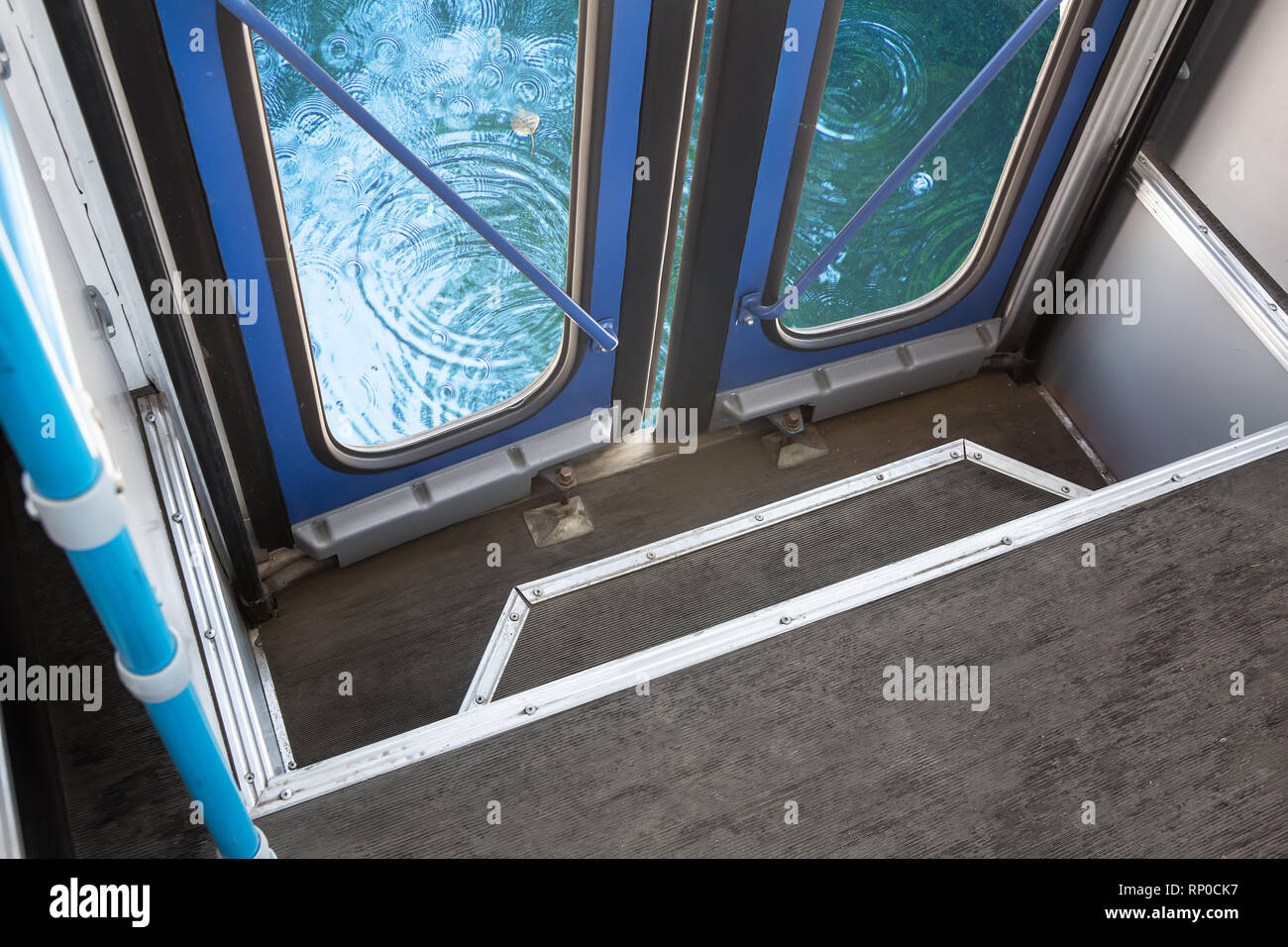 Inside city bus hi-res stock photography and images - Alamy