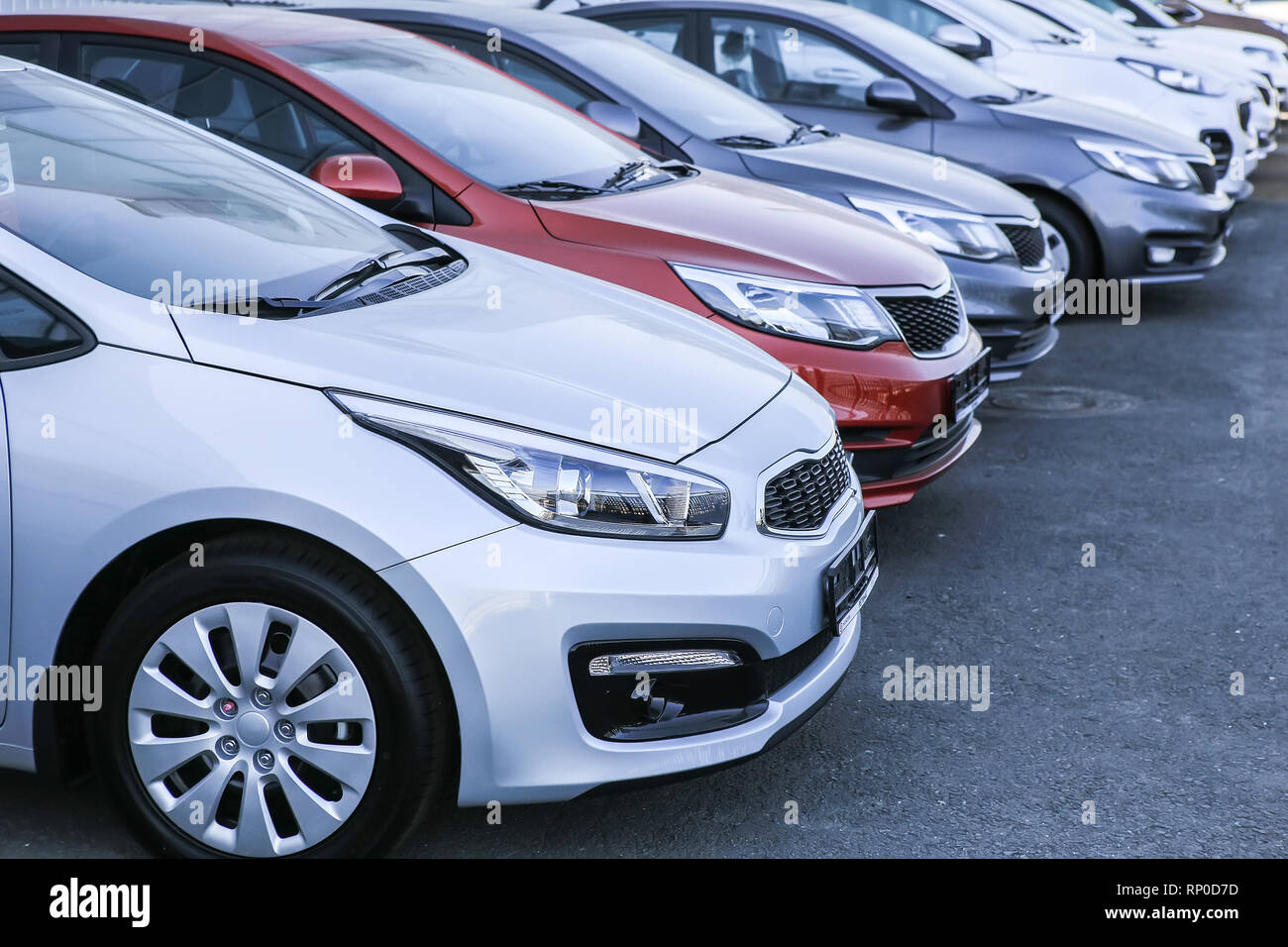 Horizontal parking lot cars hi-res stock photography and images - Alamy