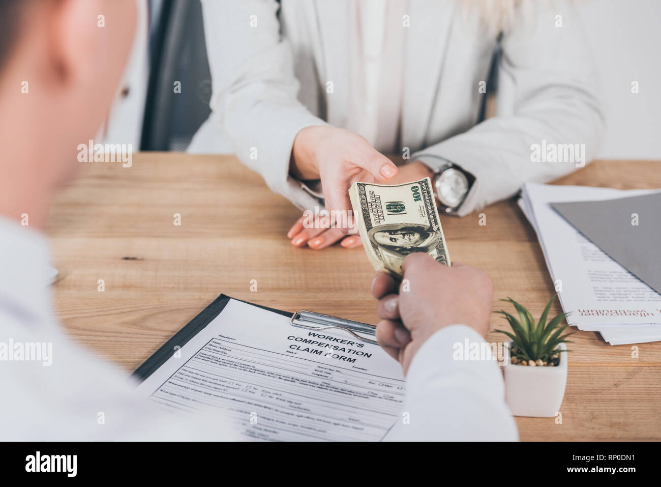 Workspace workers hi-res stock photography and images - Alamy