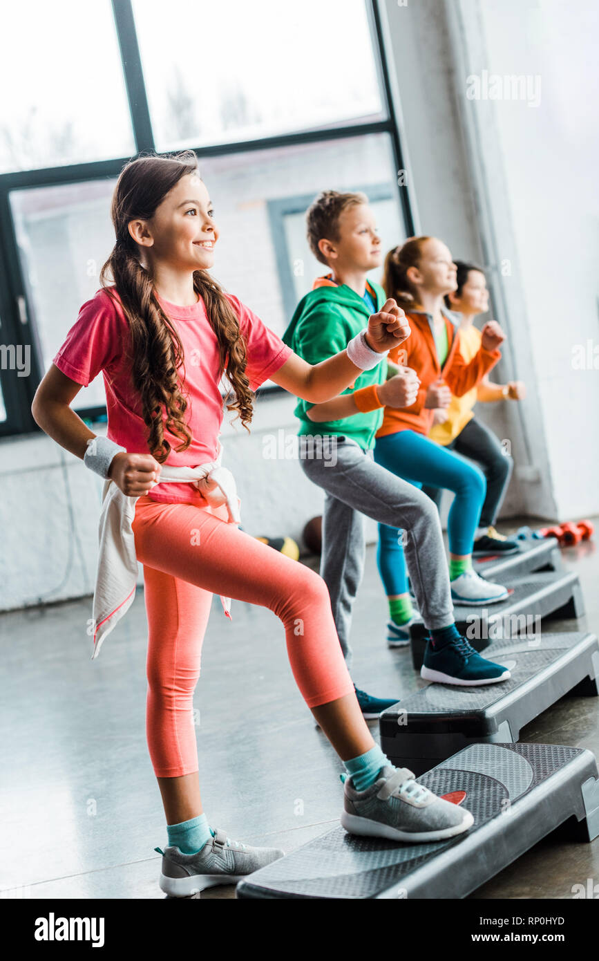 Female gym step hi-res stock photography and images - Alamy