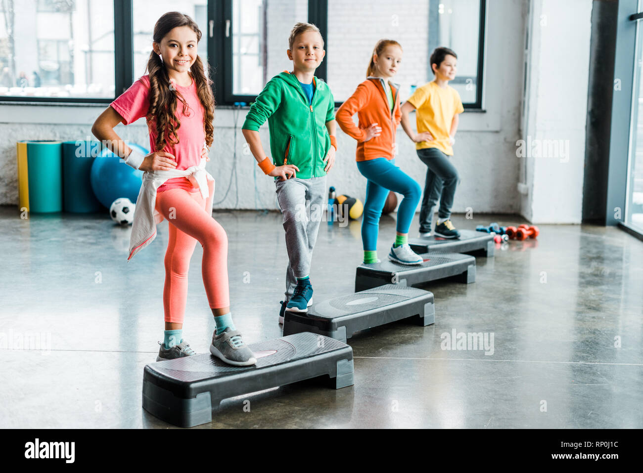 Female gym step hi-res stock photography and images - Alamy