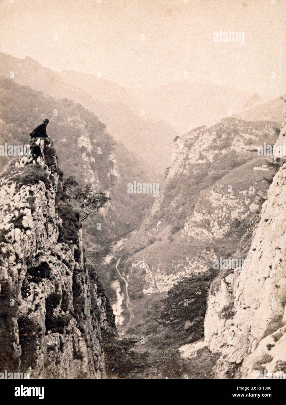 Dovedale Gorge, Peak District High Resolution Stock Photography and ...