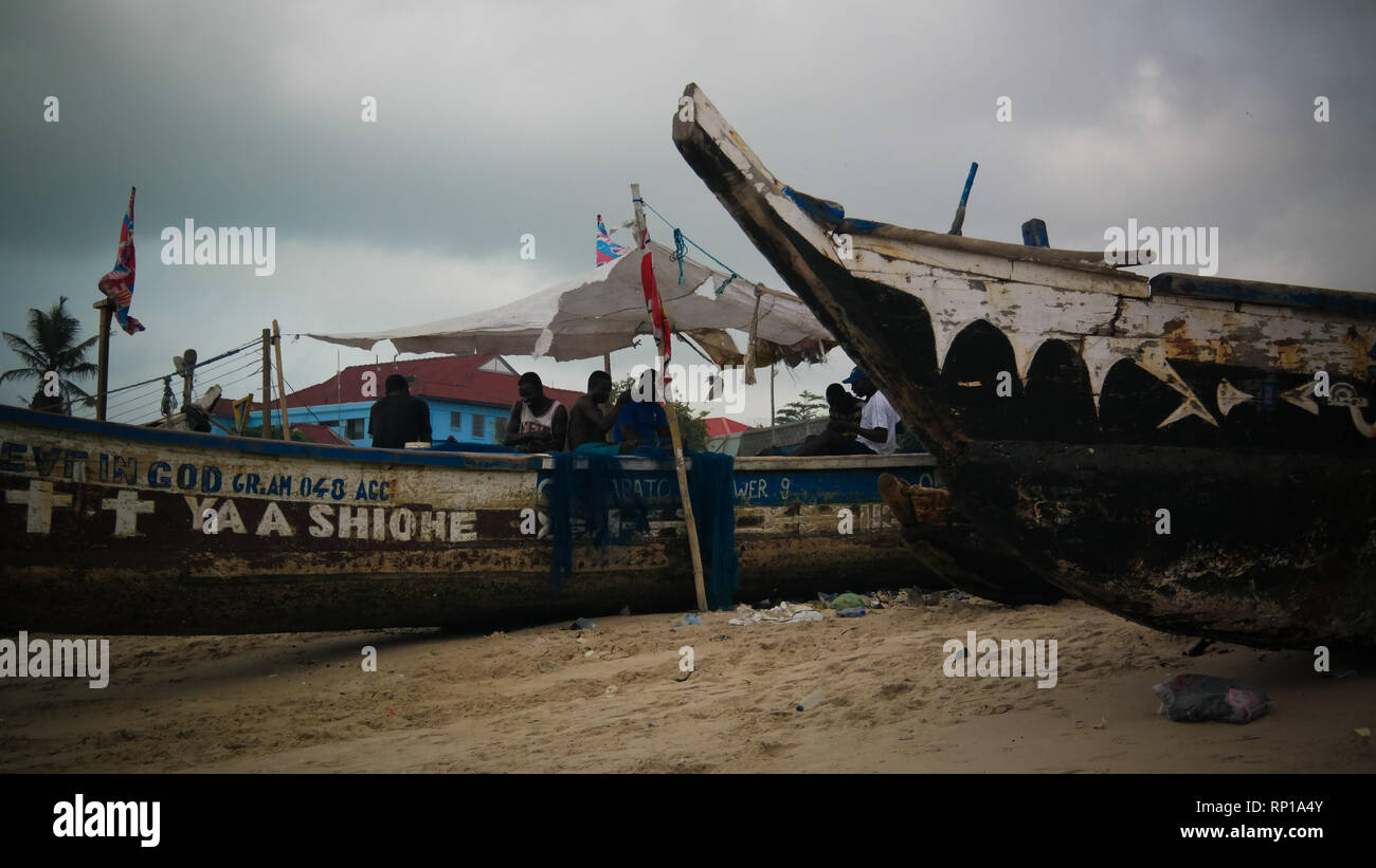 Fishing vessel ghana hi-res stock photography and images - Alamy