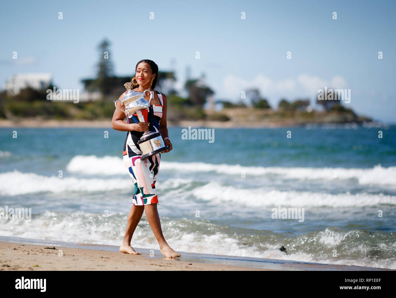 Naomi Osaka with the Daphne Akhurst Trophy at Brighton Beach in ...
