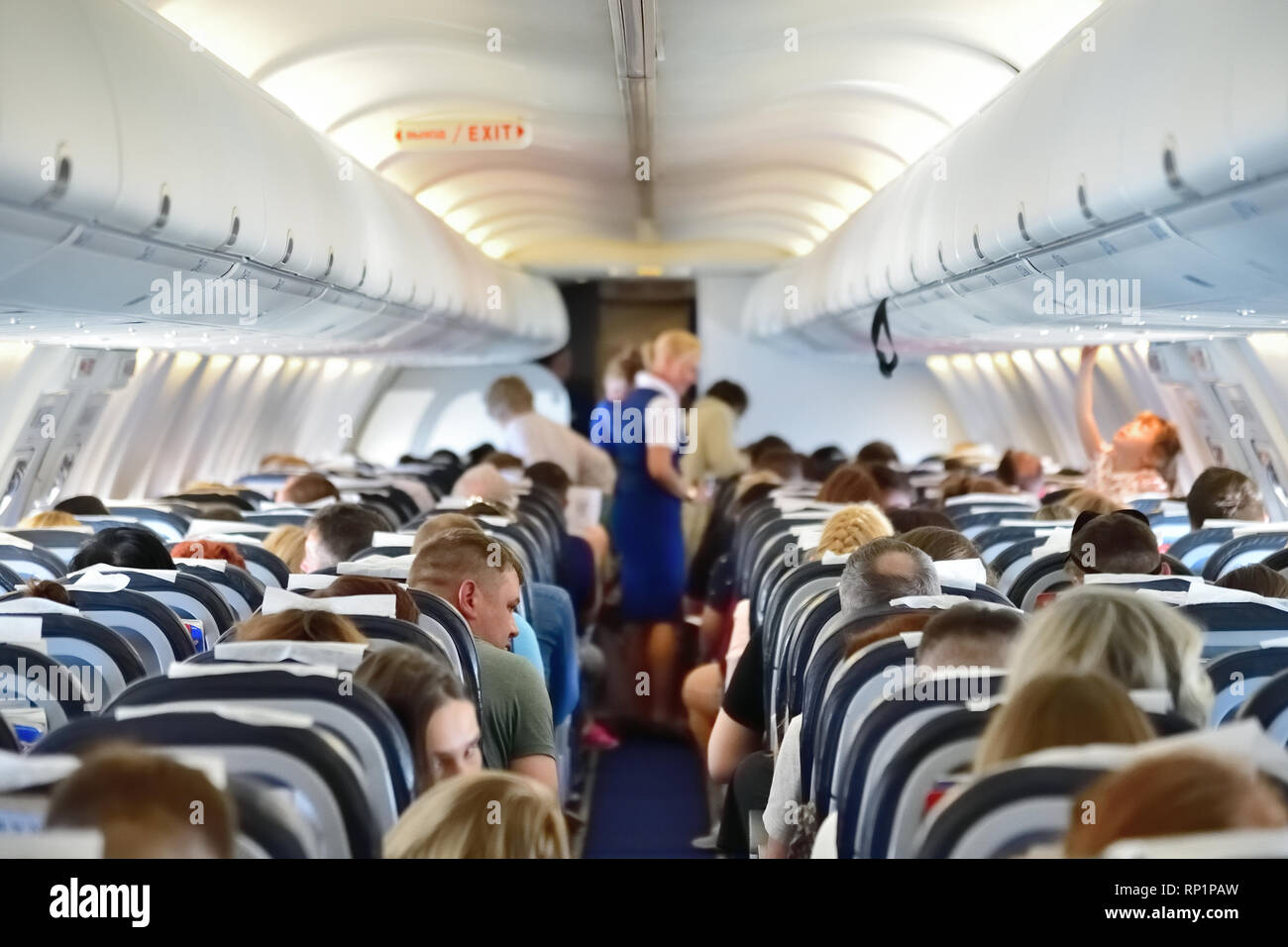 Boeing 737 cabin hi-res stock photography and images - Alamy