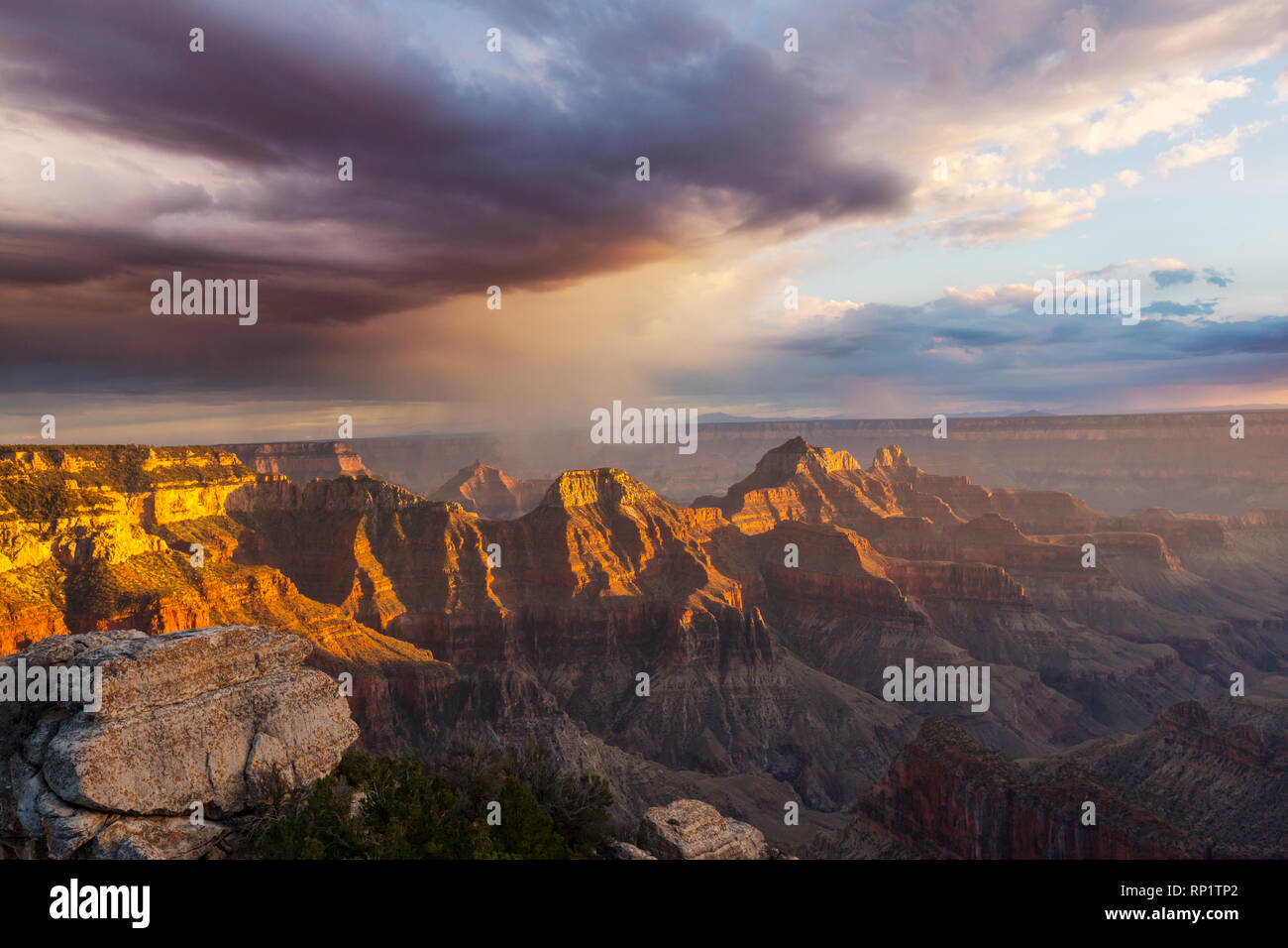 Picturesque landscapes of the Grand Canyon, Arizona, USA. Beautiful ...