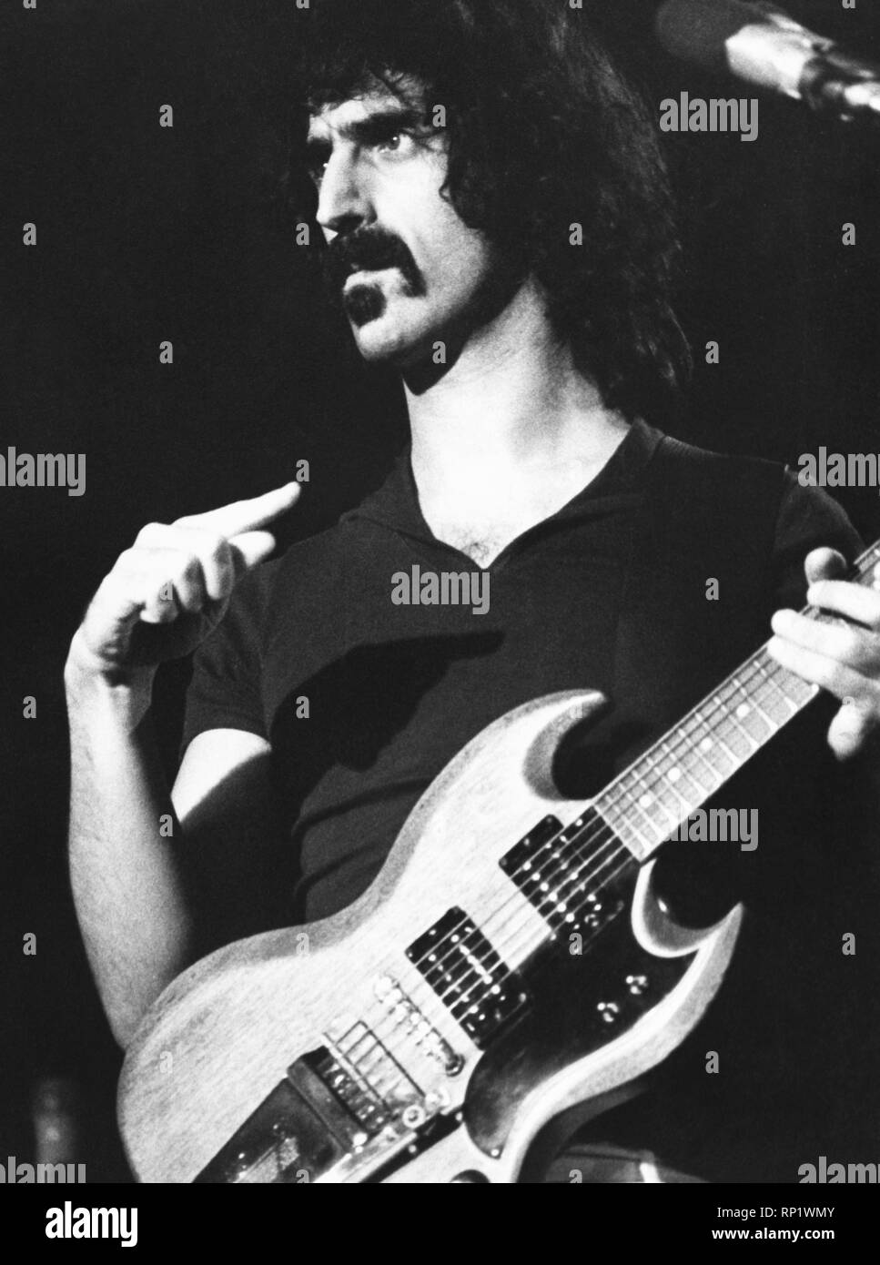 Frank zappa hi-res stock photography and images - Alamy
