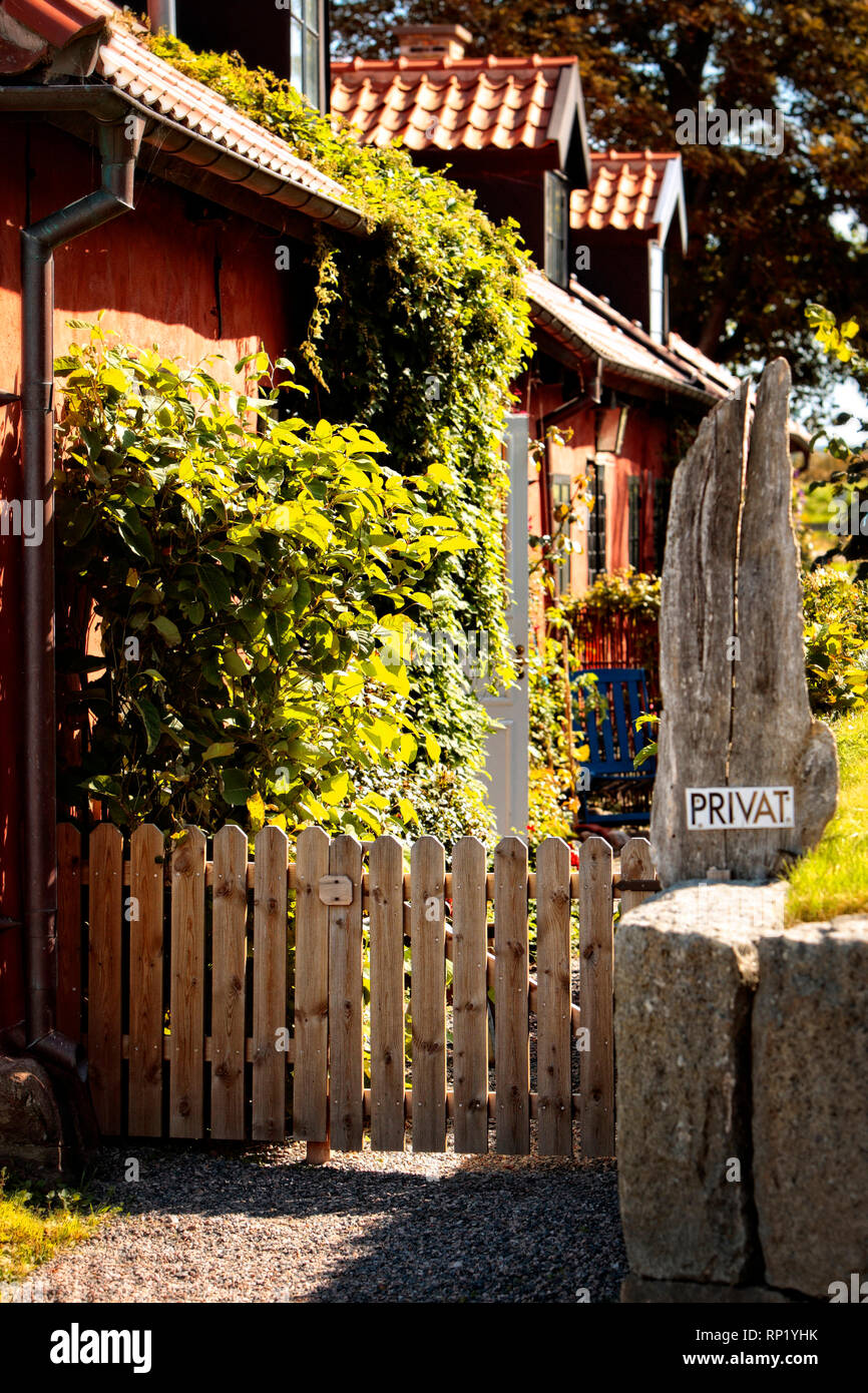 Gate house entrance hi-res stock photography and images - Alamy