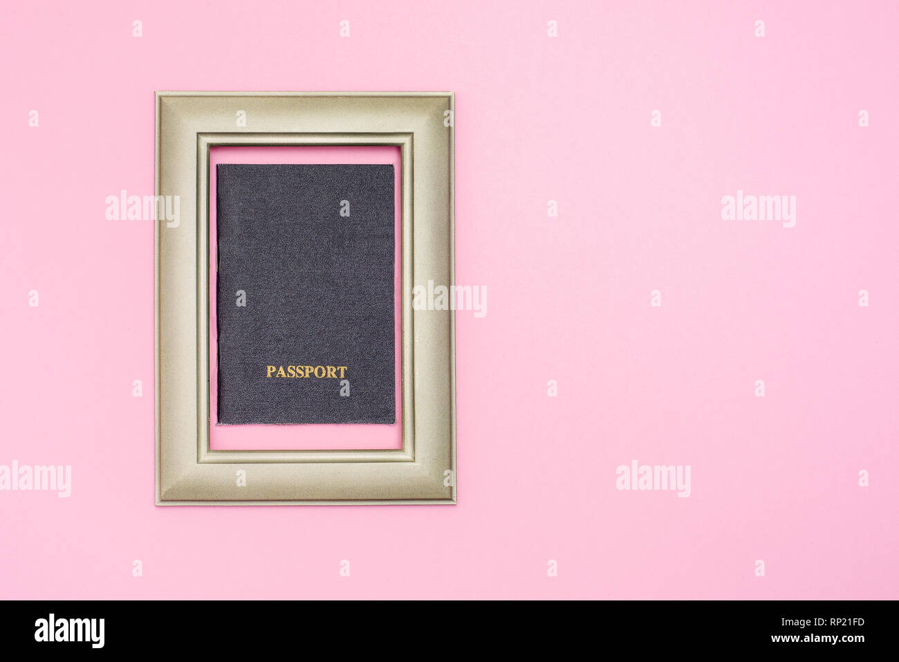 Passport photo table hi-res stock photography and images - Alamy