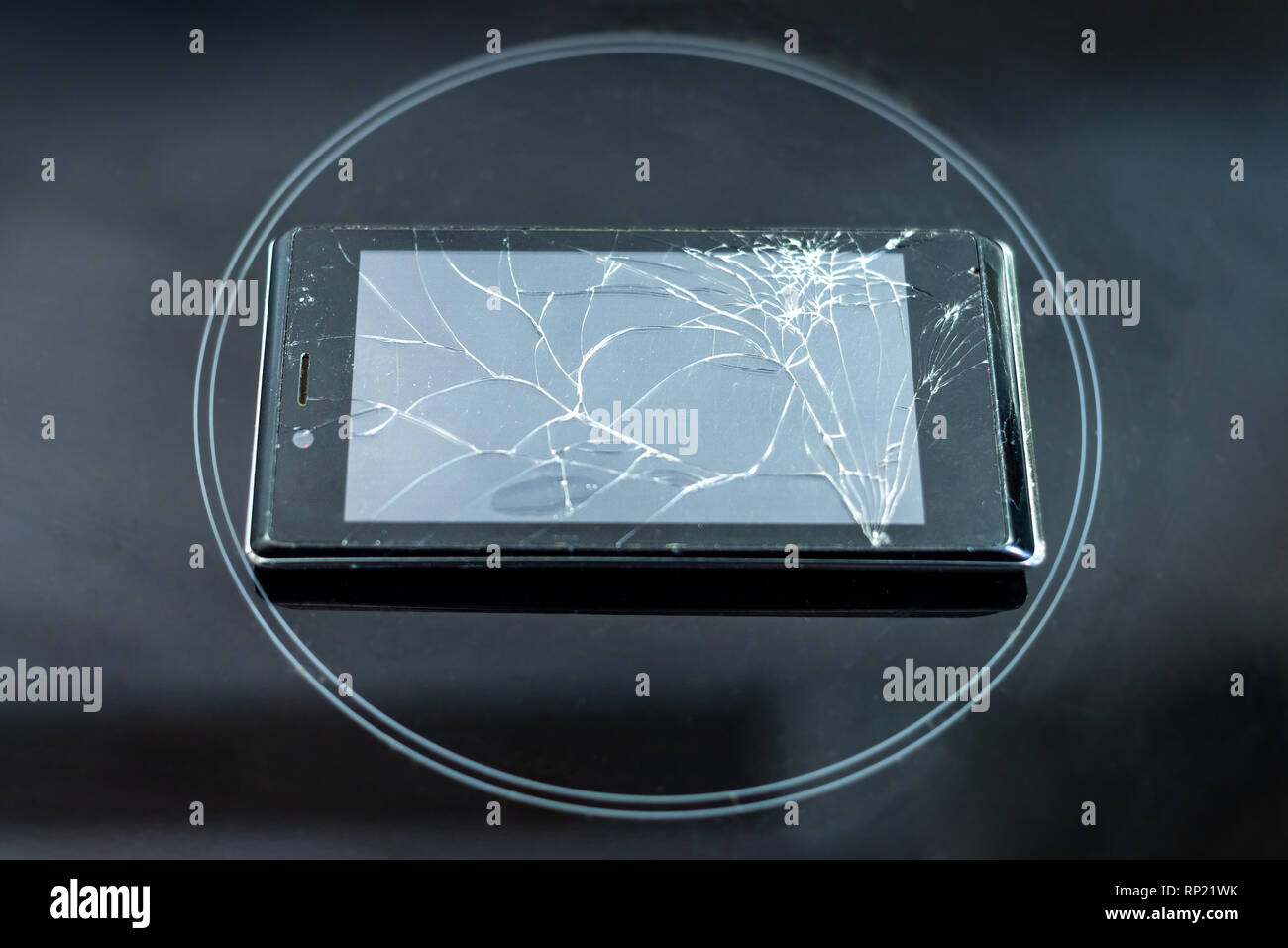 Broken screen texture hi-res stock photography and images - Alamy