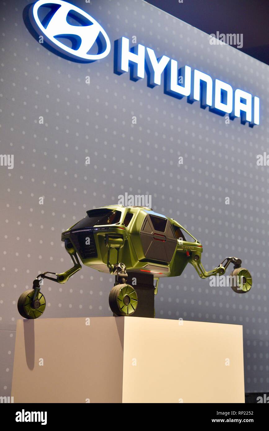 Prototype model of Hyundai Elevate, a robotic vehicle designed to ...