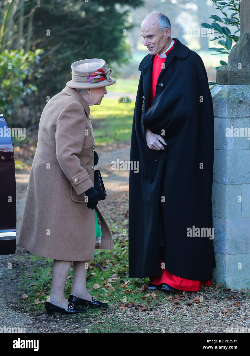 Queen elizabeth ii at st peters church hi-res stock photography and ...