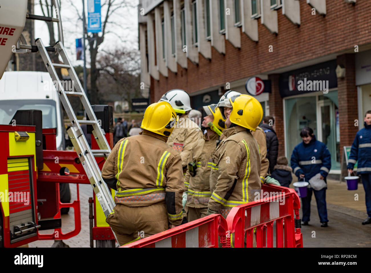 Fireman climbing a ladder hi-res stock photography and images - Alamy