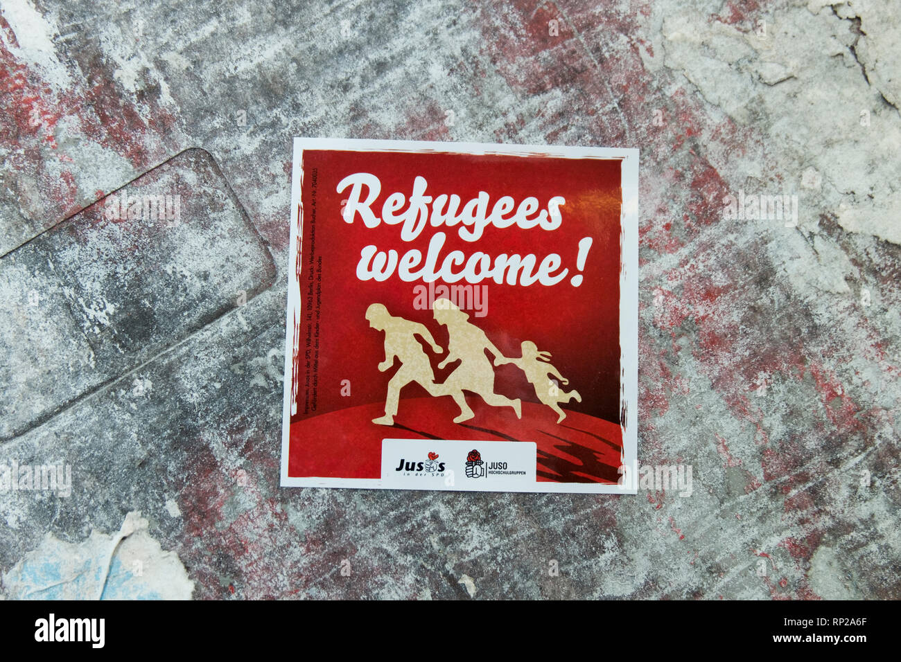 Refugee decal hi-res stock photography and images - Alamy