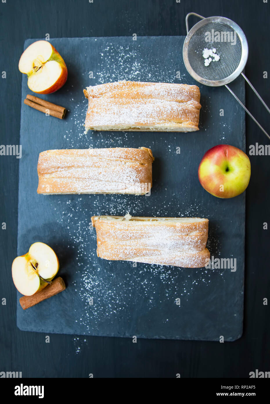 Apple strudel top view pastry, homemade pastry with apples and cinnamon ...