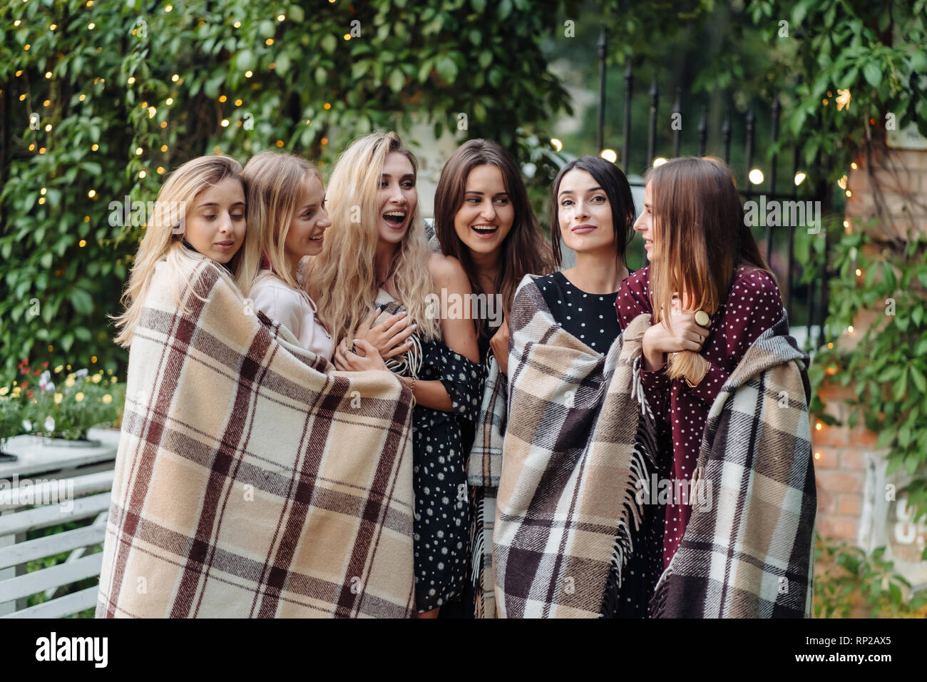 six girls in the park Stock Photo - Alamy
