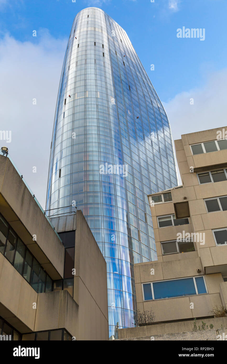 One blackfriars building hi-res stock photography and images - Alamy