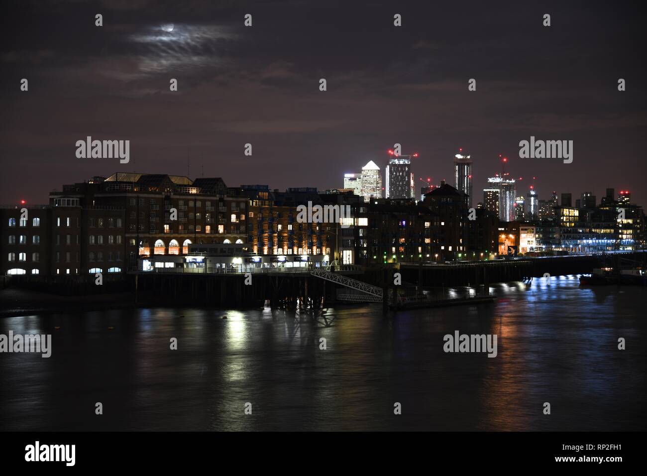 London landscape locations at night Stock Photo - Alamy