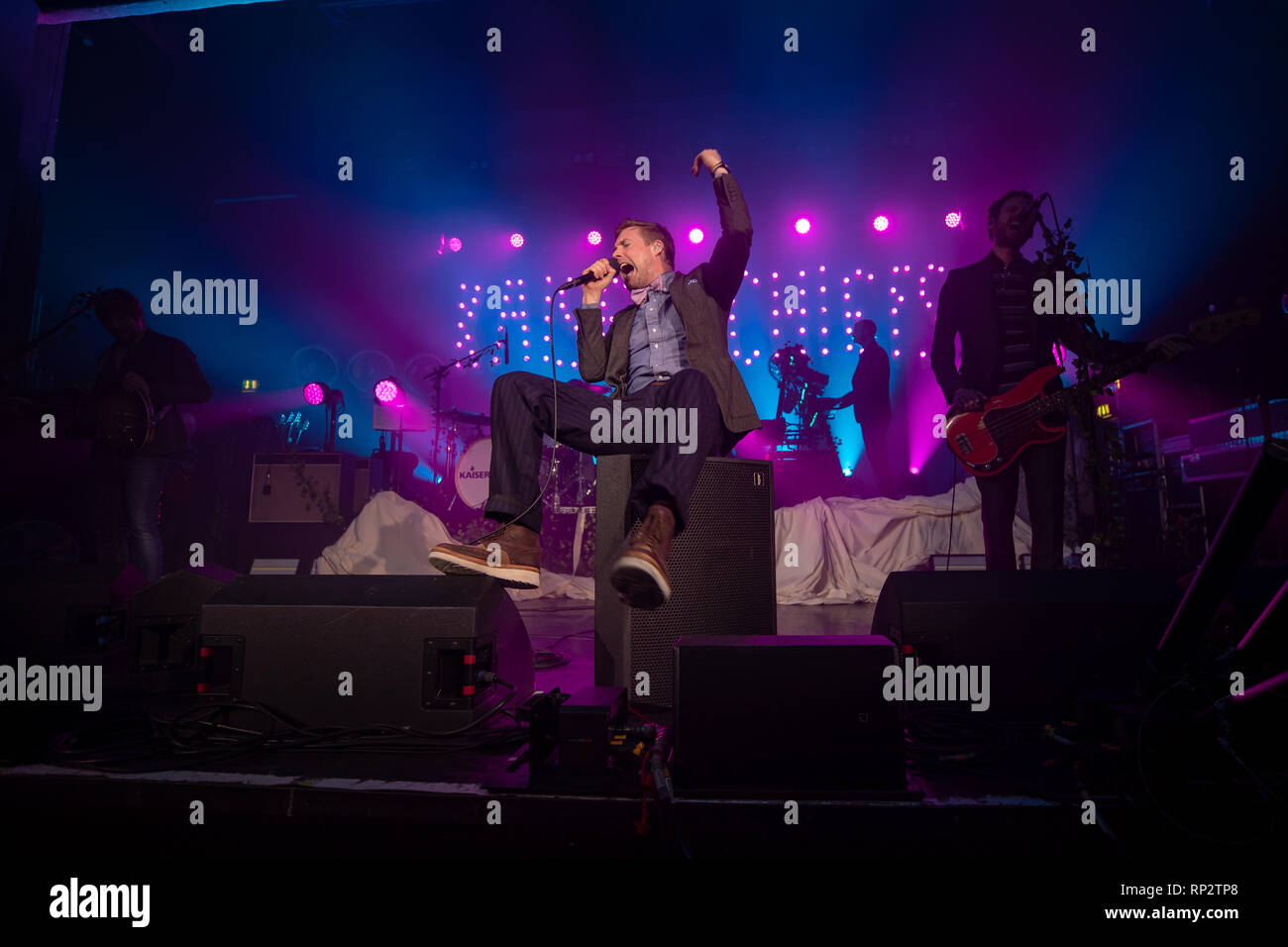 Bassist simon rix hi-res stock photography and images - Alamy